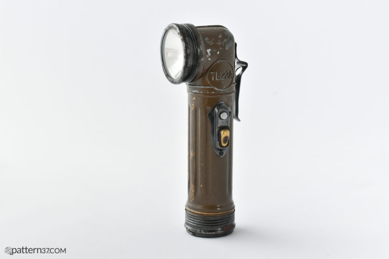 TL-122-A flashlight l WW2 | pattern37.com